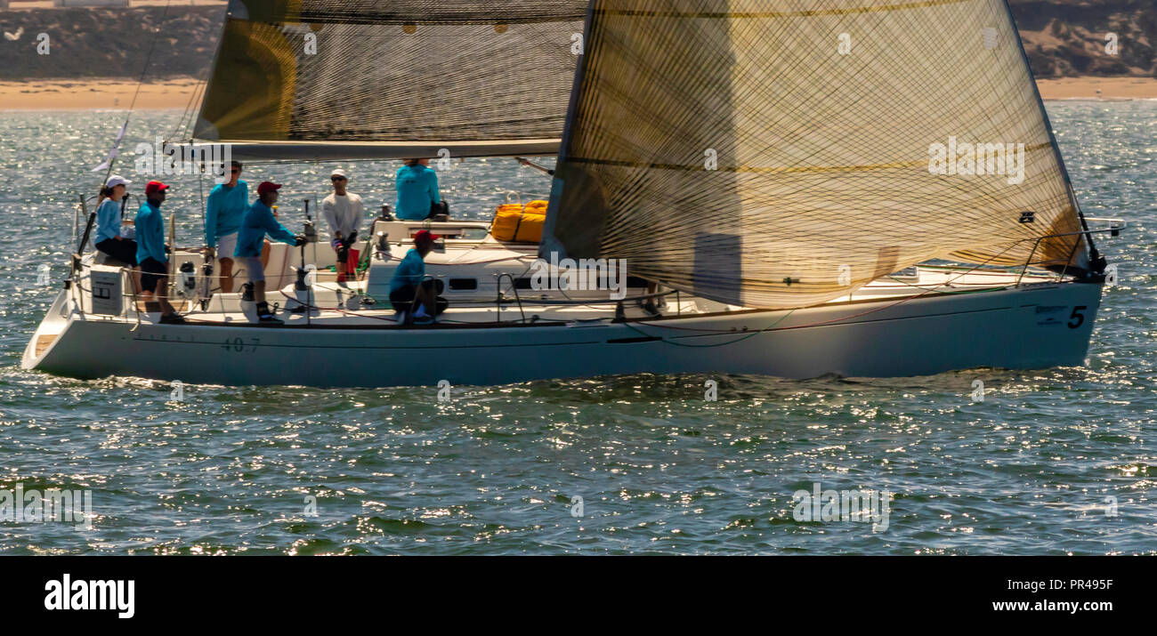 Family sailing club hi-res stock photography and images - Alamy