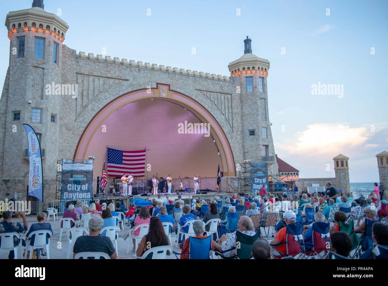 North beach bandshell hi-res stock photography and images - Alamy