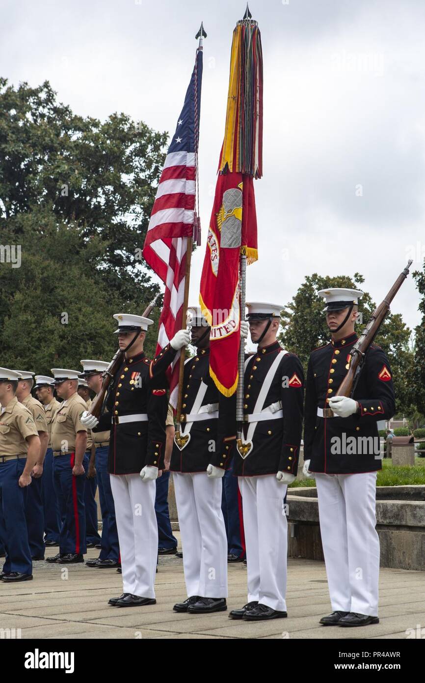 U.S. Marines with the Official Color Guard of the Marine Corps, Marine ...