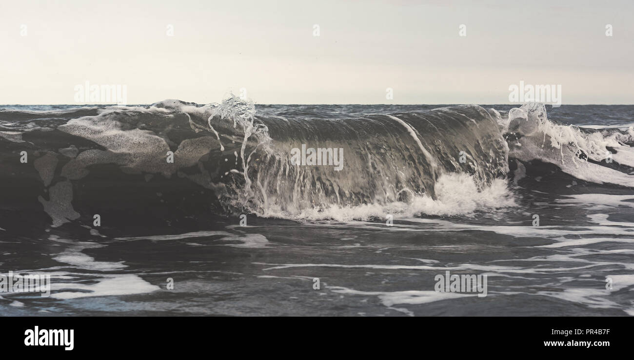 Powerful sea waves hi-res stock photography and images - Alamy