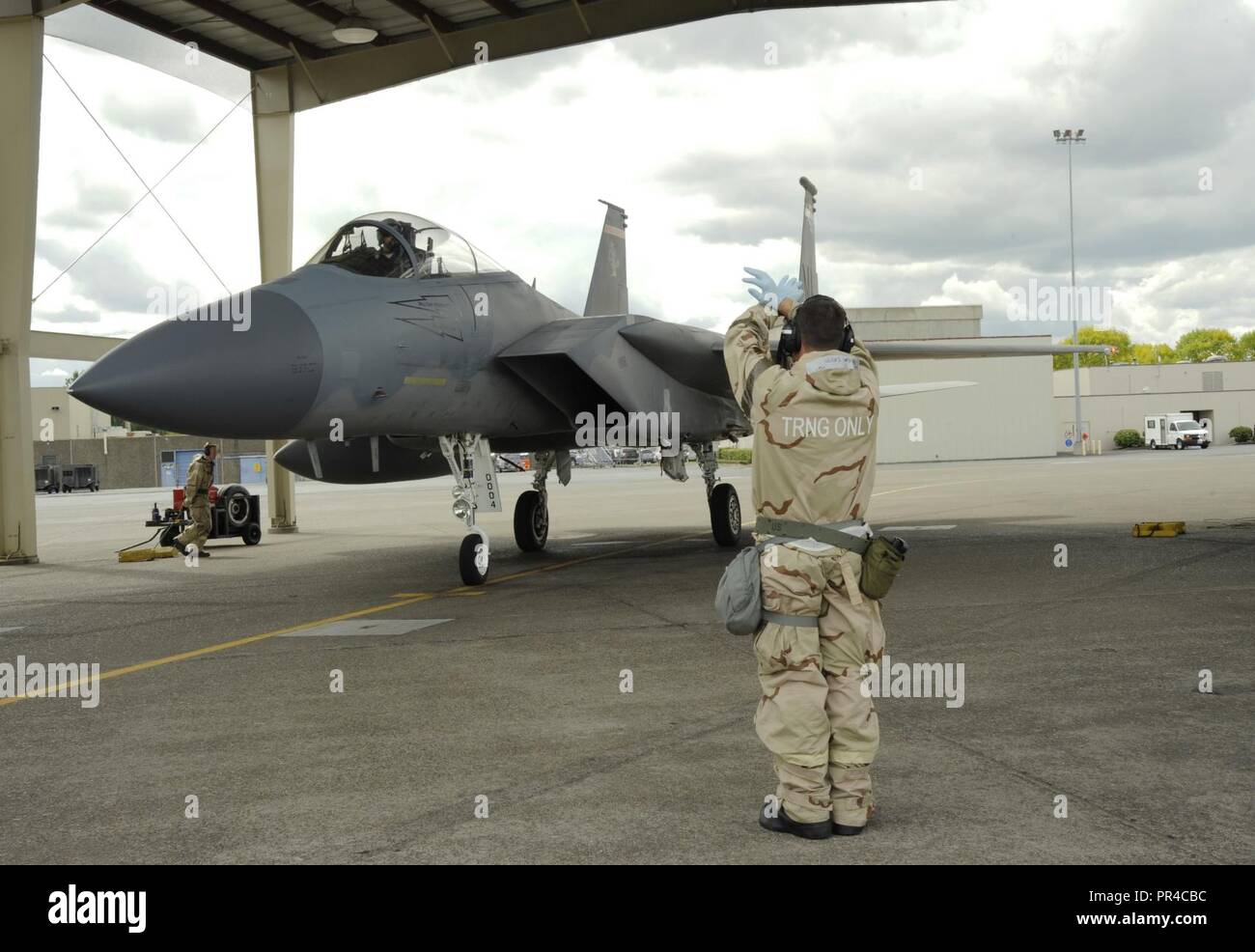 An F-15 Eagle assigned to the 142nd Fighter Wing, Oregon Air National ...