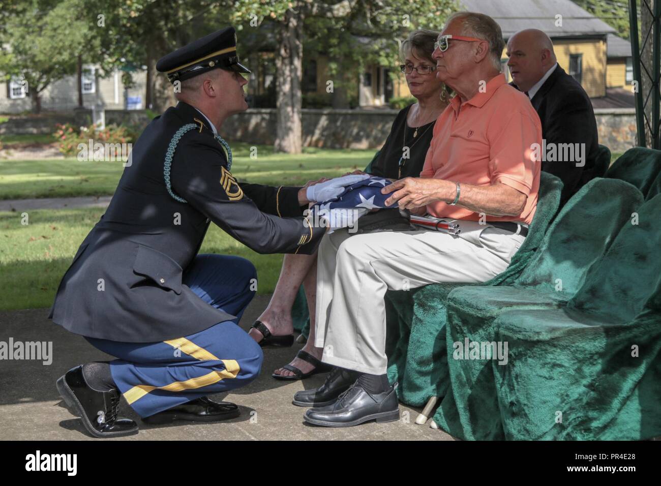 A member of the Georgia Army National Guard Military Funeral Honors ...