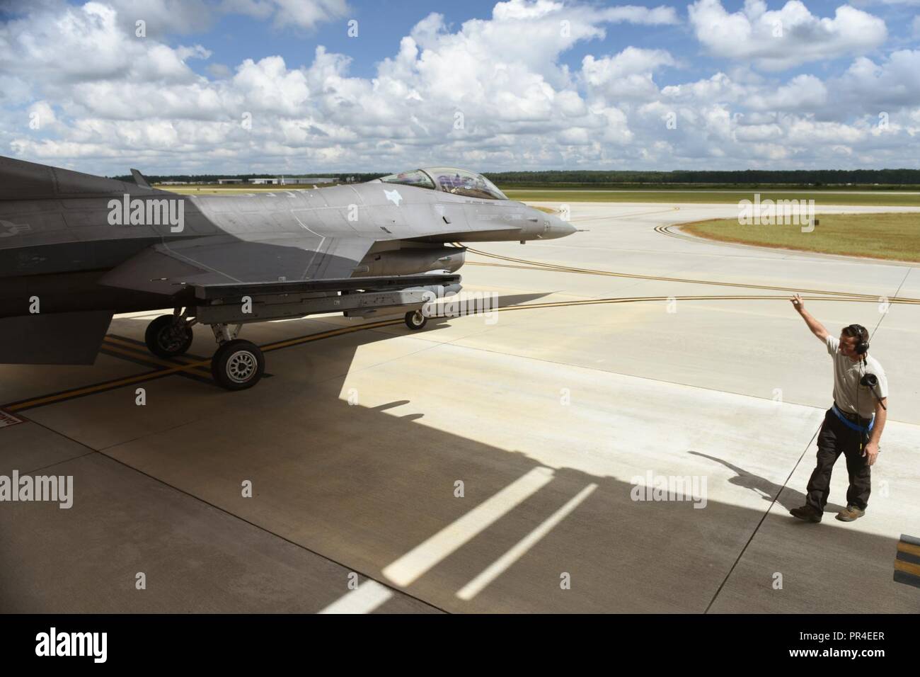 169 Fighter Wing High Resolution Stock Photography and Images - Alamy
