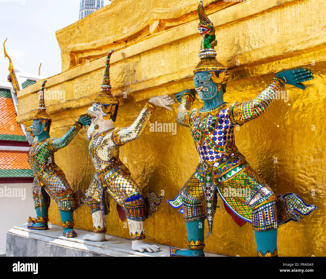 Three giants hi-res stock photography and images - Alamy