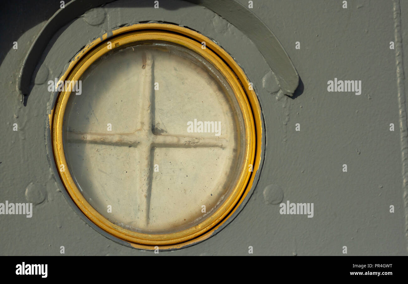 Ww2 ship radar hi-res stock photography and images - Alamy