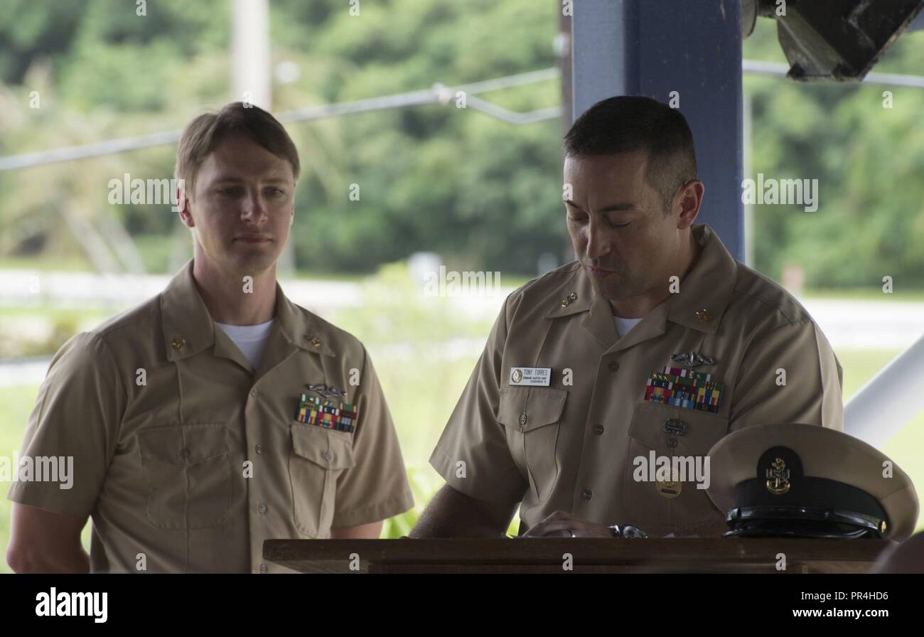 Naval submarine training center pacific hi-res stock photography and ...