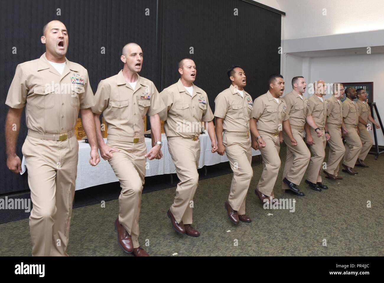 Us air force officer pinning hi-res stock photography and images - Alamy