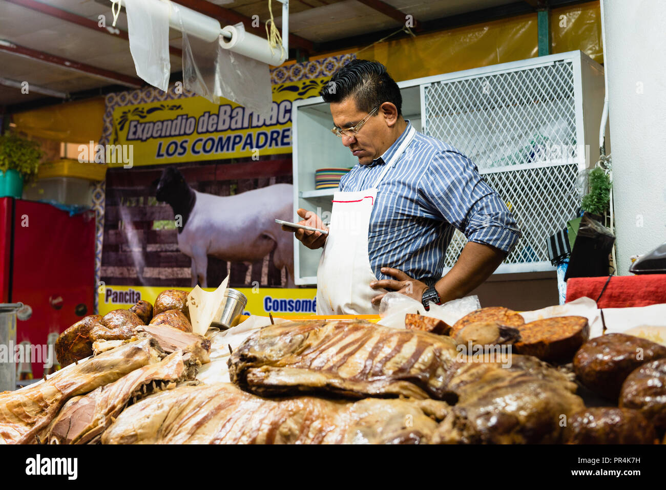 Mexican butcher shop hi-res stock photography and images - Alamy