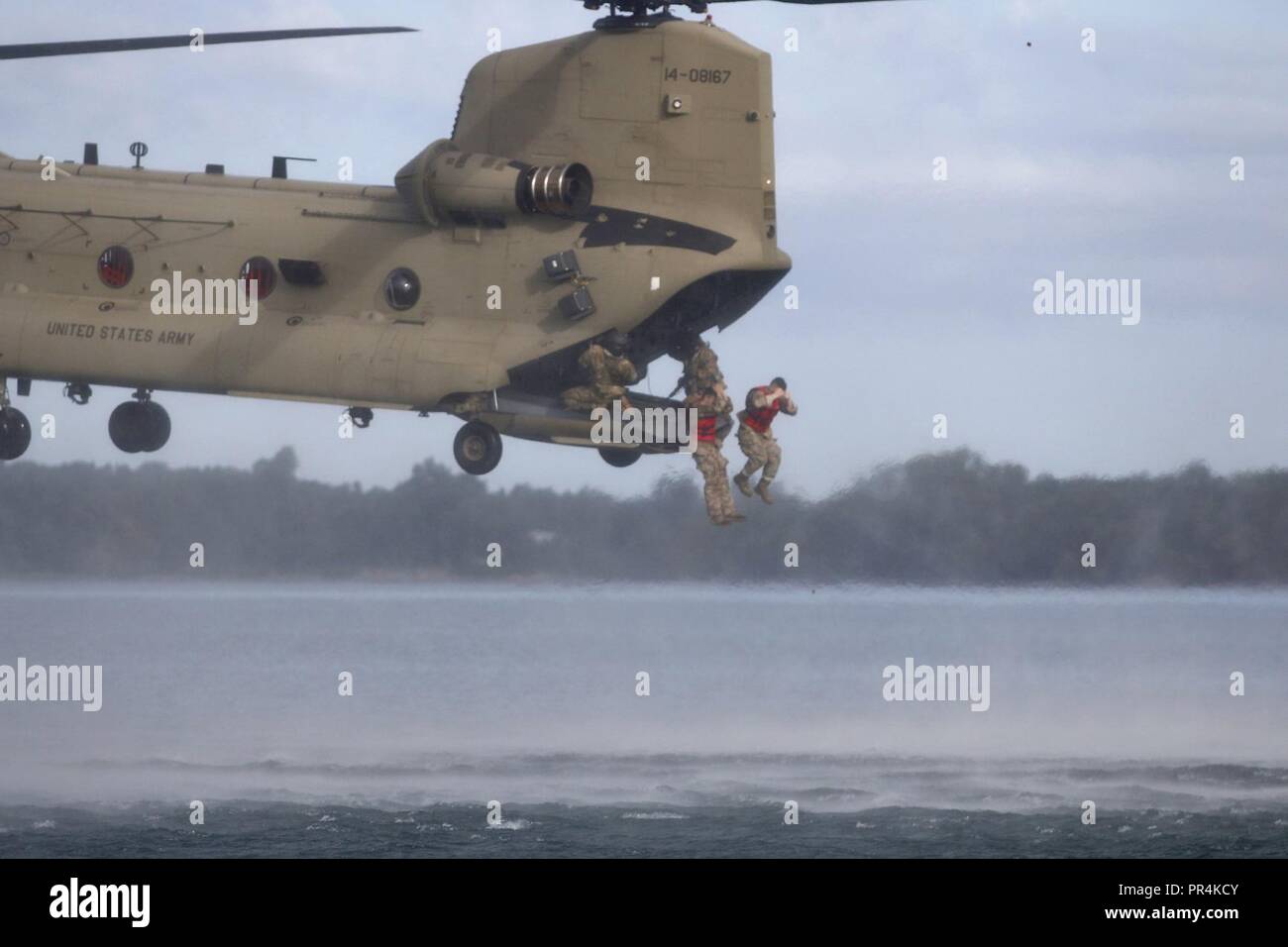 Soldiers of the 41st Engineer Battalion, 2nd Brigade Combat Team, 10th ...