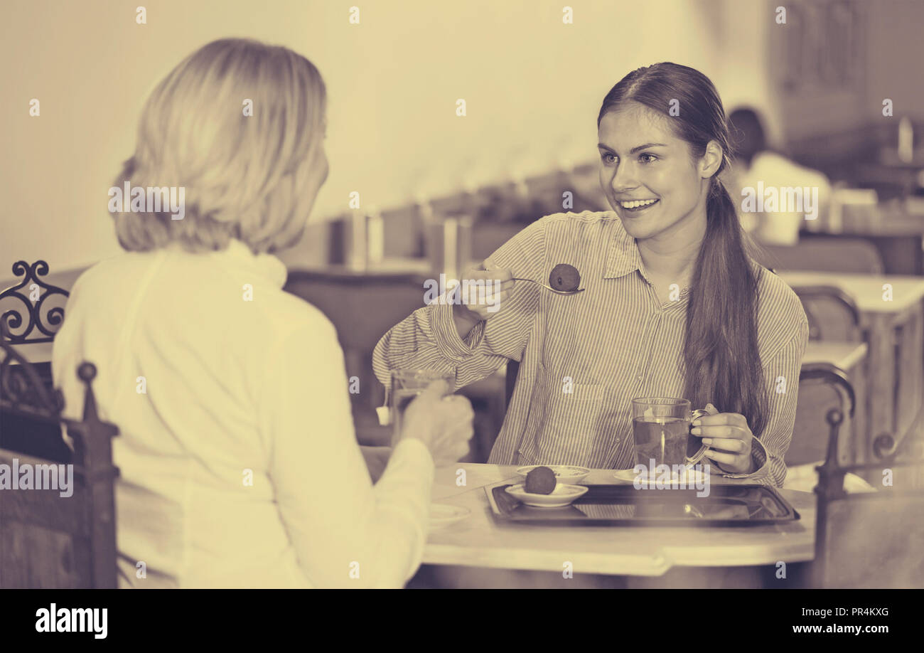 Chocolates in friends hi-res stock photography and images - Alamy