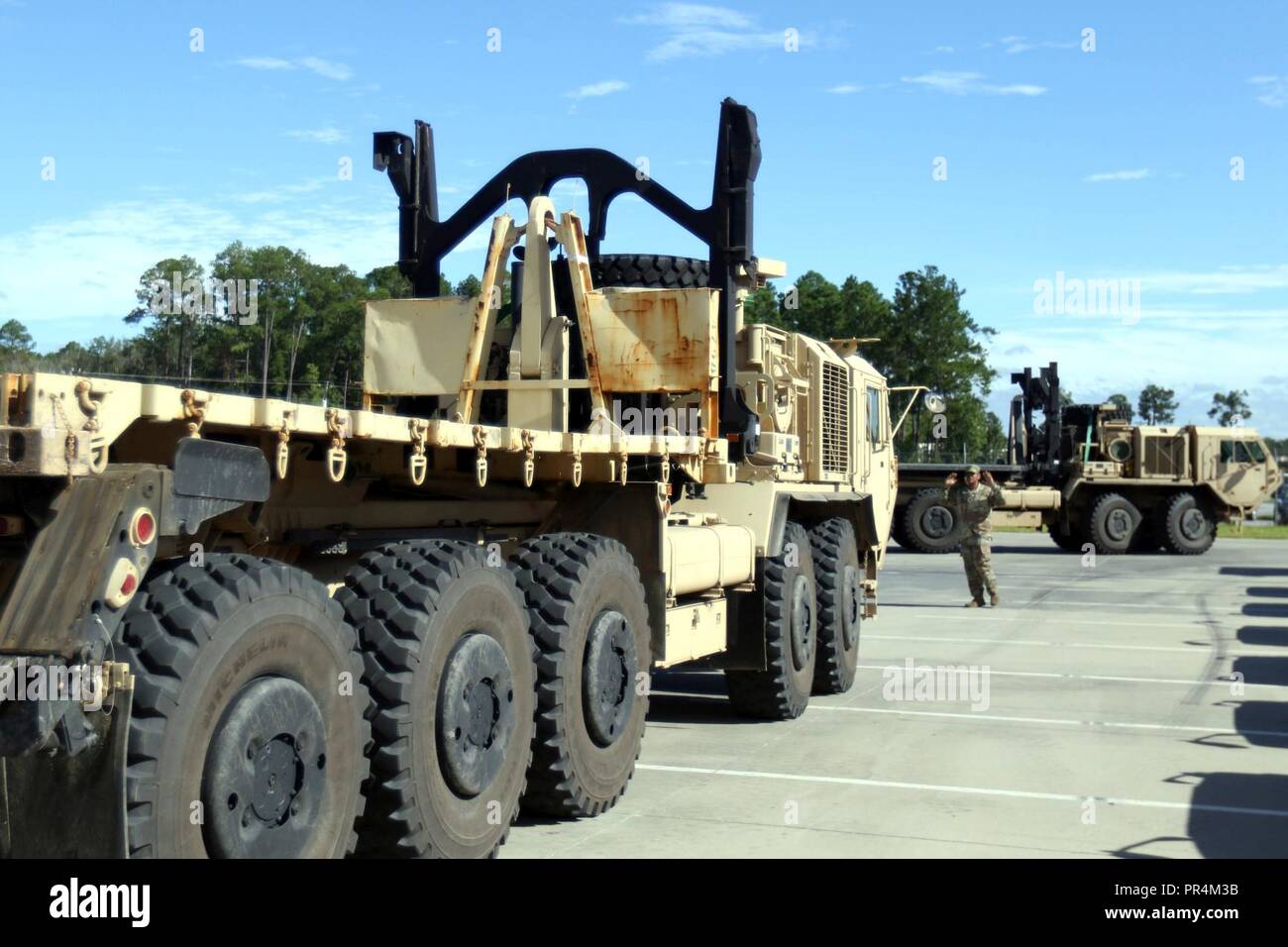 Palletized Load System Stock Photos & Palletized Load System Stock ...