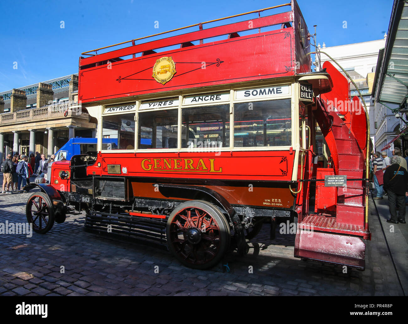 First world war london buses hi-res stock photography and images - Alamy