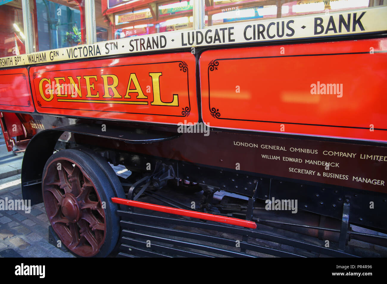 First world war london buses hi-res stock photography and images - Alamy