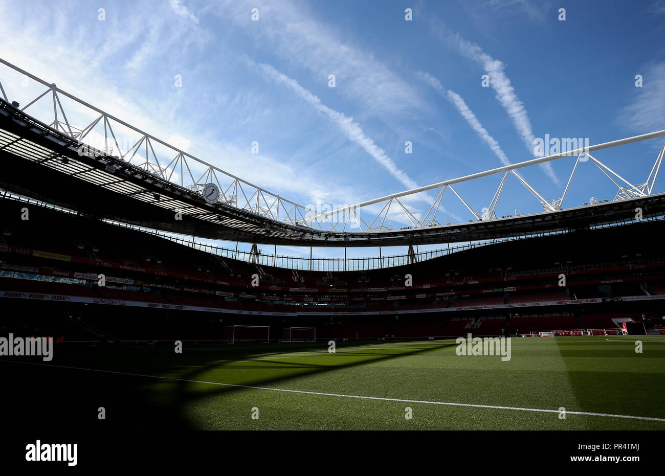 Emirates stadium general hi-res stock photography and images - Alamy