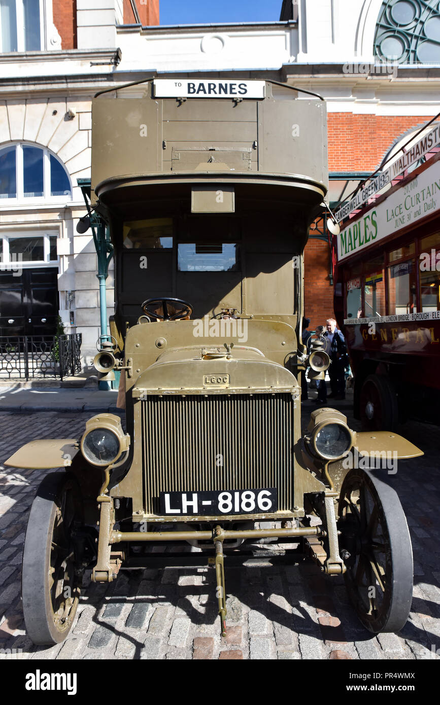 Covent Garden, London, UK. 29th September 2018. As part of the Great War centenary a restored ...