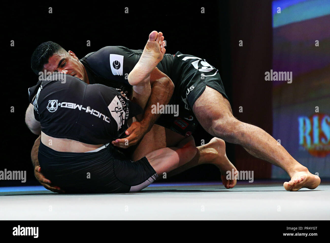 Westbury, New York, USA. 27th Sep, 2018. NICK RONAN fights against ...