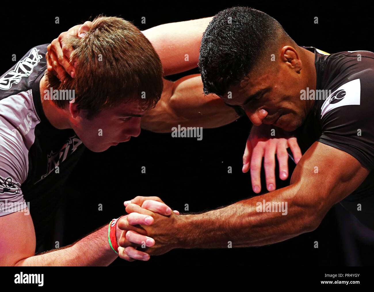 Westbury, New York, USA. 27th Sep, 2018. NICK RONAN fights against ...