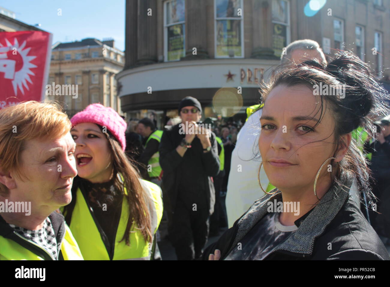 Full burka hi-res stock photography and images - Alamy