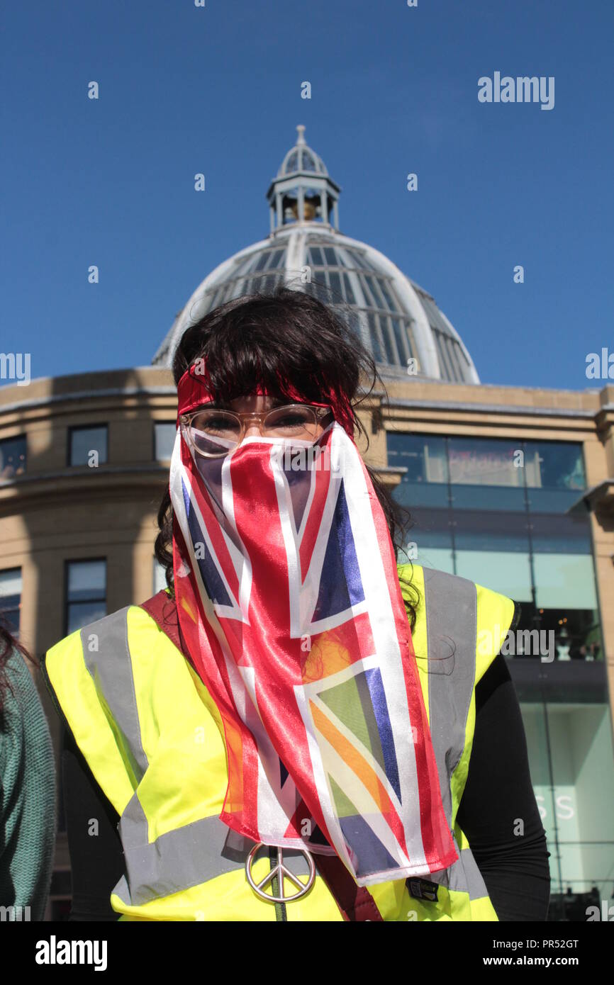 Newcastle, UK. 29th September 2018. Anti-racism group Newcastle Unites ...