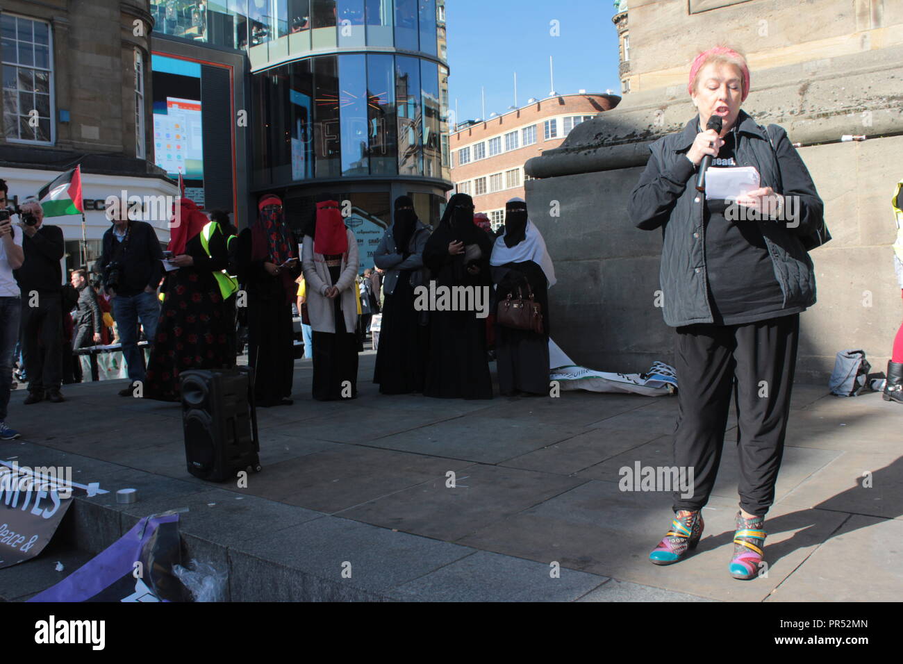 Yvonne ridley hi-res stock photography and images - Alamy