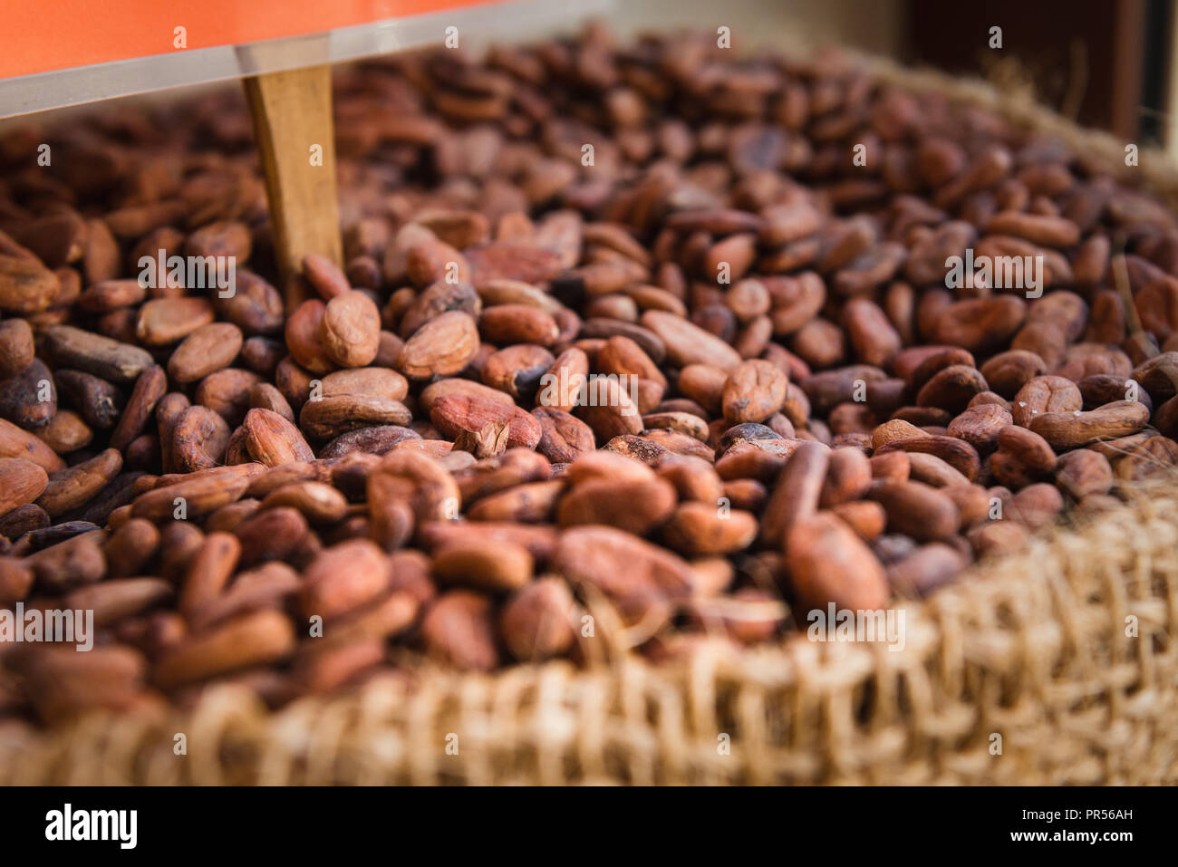 Unprocessed chocolate hi-res stock photography and images - Alamy