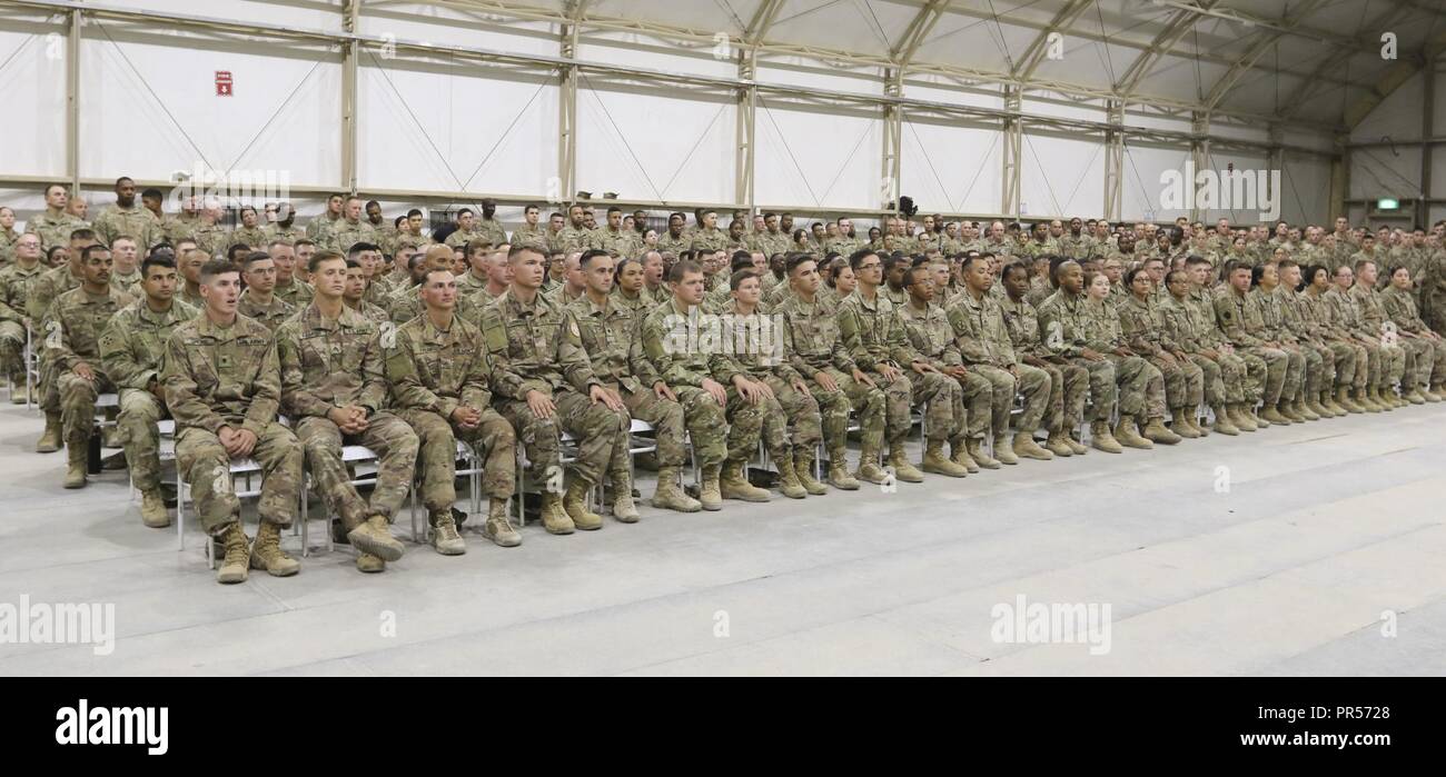 U.S. Army Soldiers patiently wait for the Basic Leader Course class 18 ...