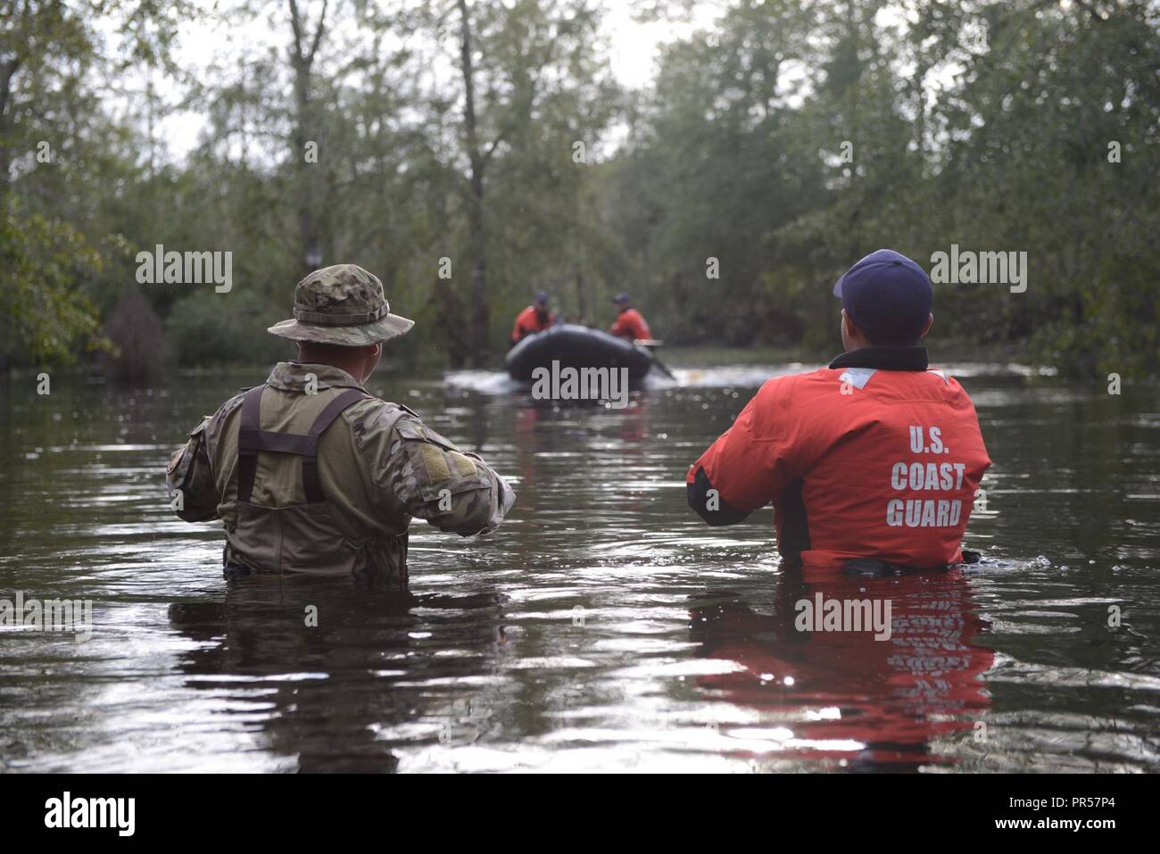 Members of Coast Guard Maritime Safety and Security Team Miami and ...