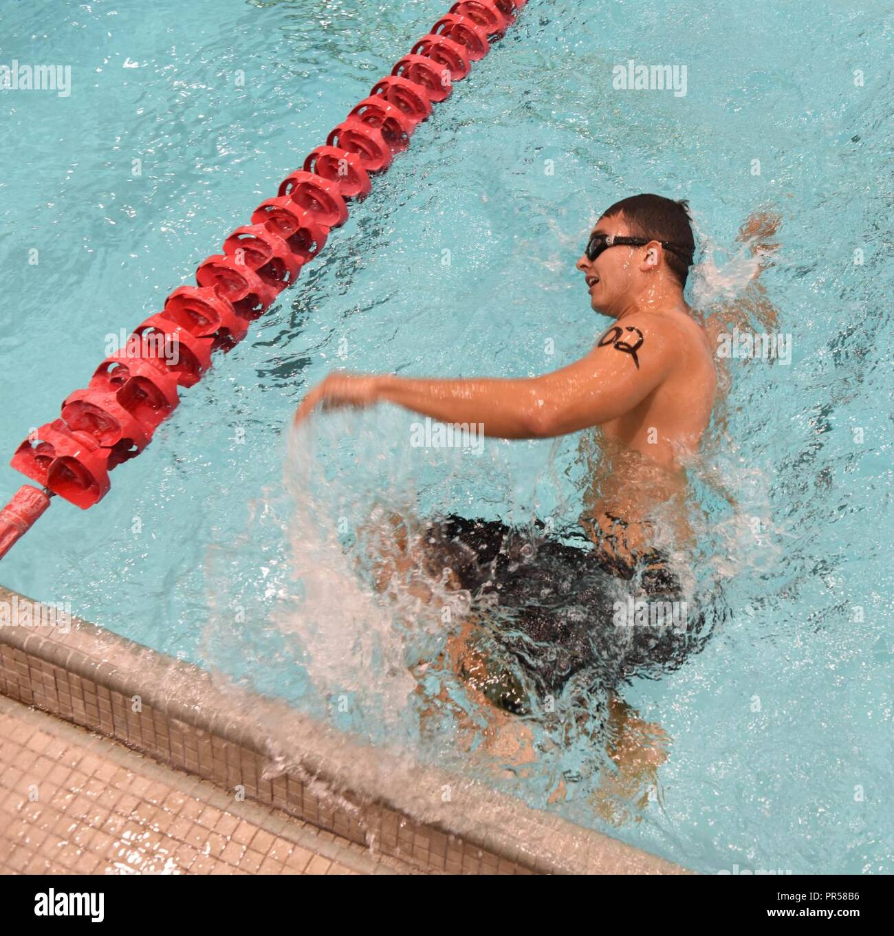 500 meter swim hi-res stock photography and images - Alamy