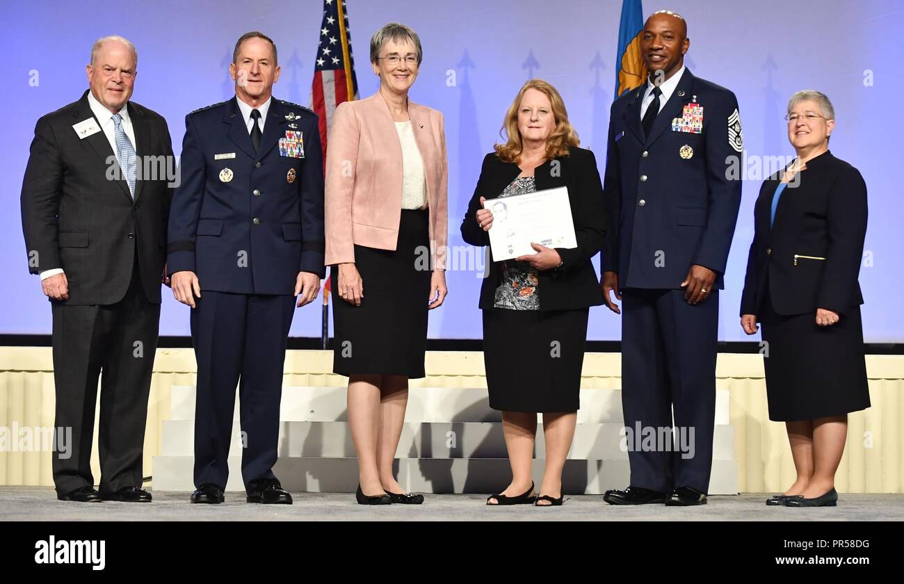 Barbara Johnston recieves the Gen. Larry D. Welch Award from Air Force ...