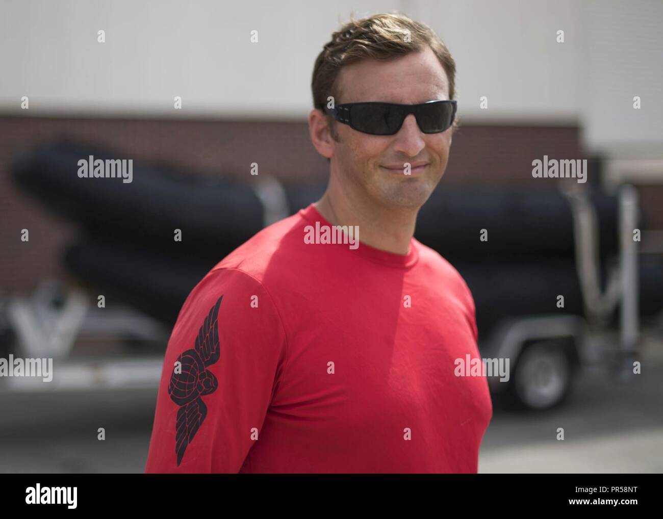 U.S. Air Force Reserve Master Sgt. Kyle Minshew, a Pararesuceman from ...