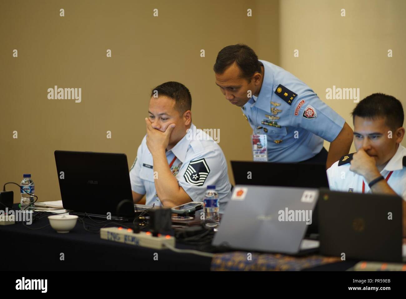 Mission planning cell hi-res stock photography and images - Alamy