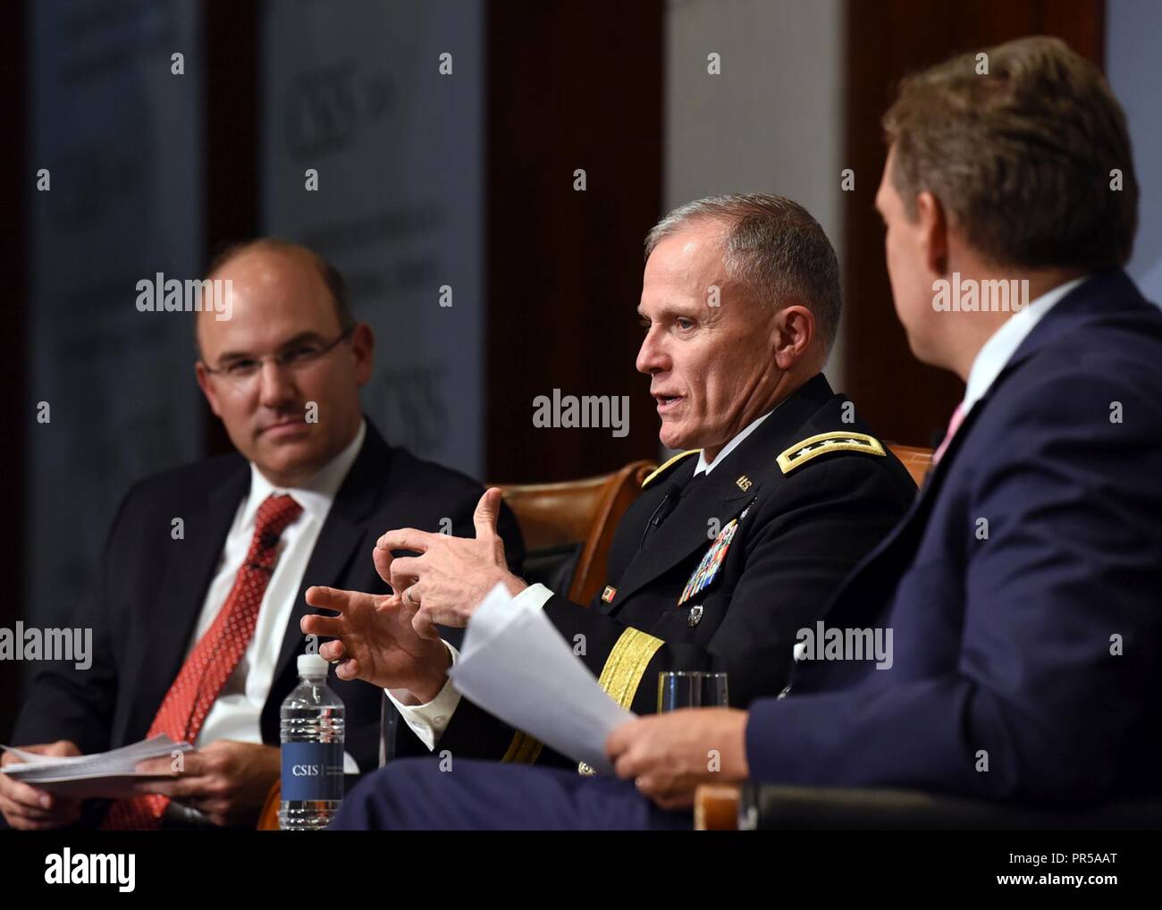 Robert zarate hi-res stock photography and images - Alamy