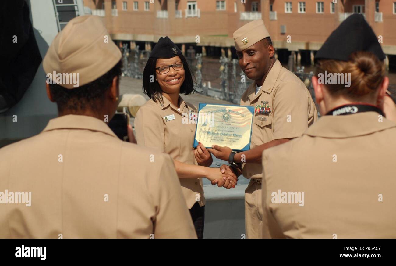 Fleet readiness center mid atlantic hi-res stock photography and images ...