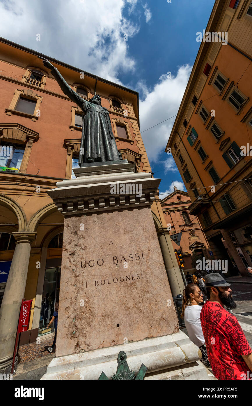 Ugo bassi statue hi-res stock photography and images - Alamy