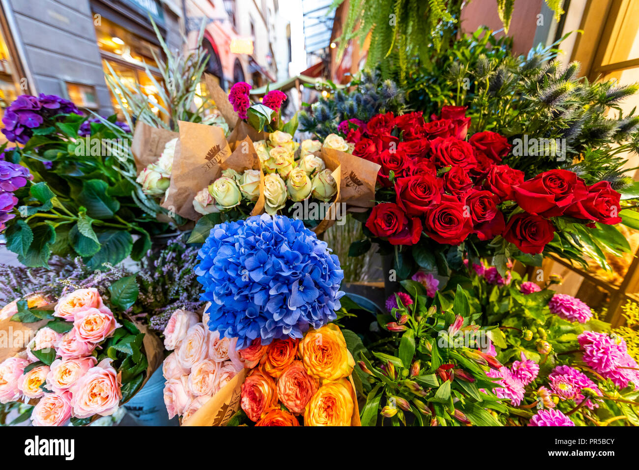 Fridas italian flower stores hi-res stock photography and images - Alamy