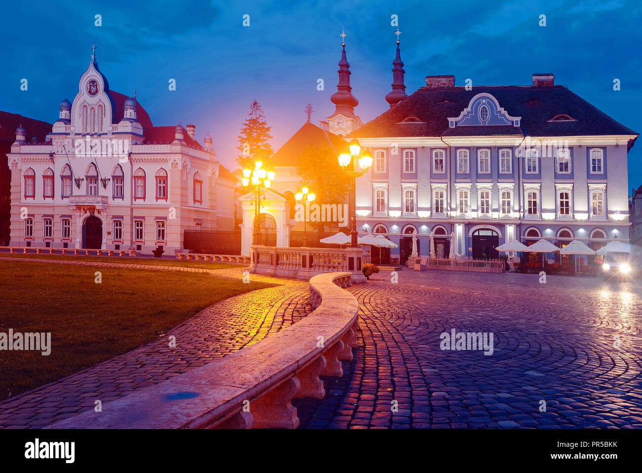 Photography of night light of Union Square in Romanian Stock Photo - Alamy