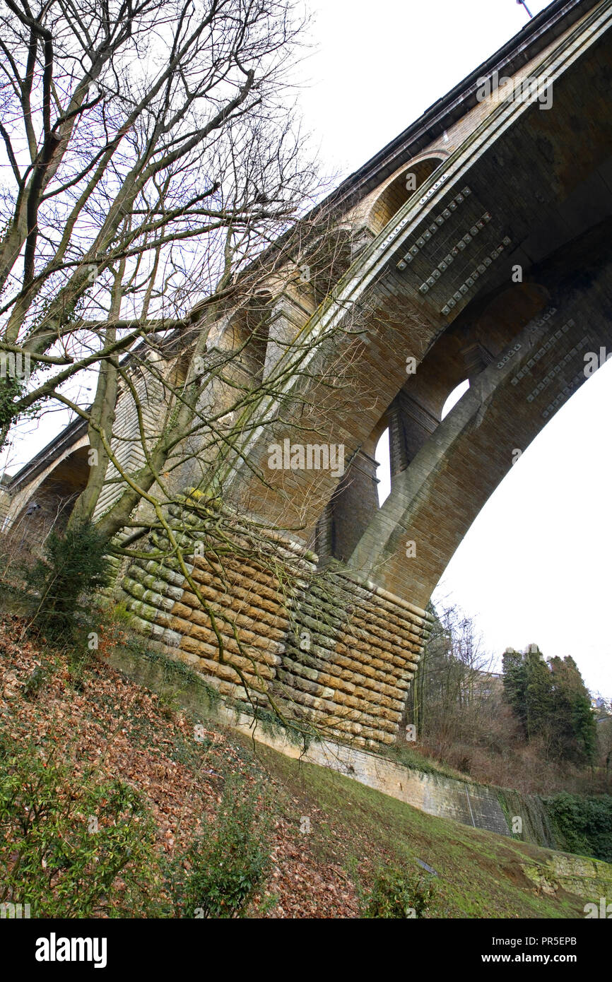 Adolphe Bridge in Petrusse Valley. Luxembourg city Stock Photo - Alamy