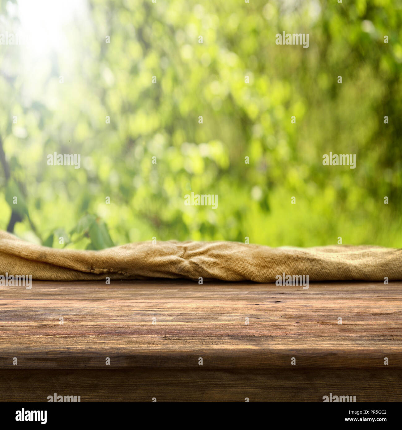 Empty table for display montages Stock Photo - Alamy