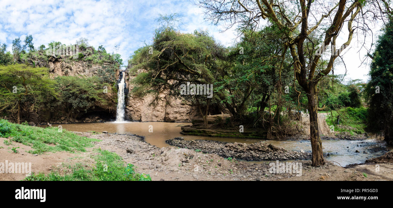 Makalia waterfall hi-res stock photography and images - Alamy