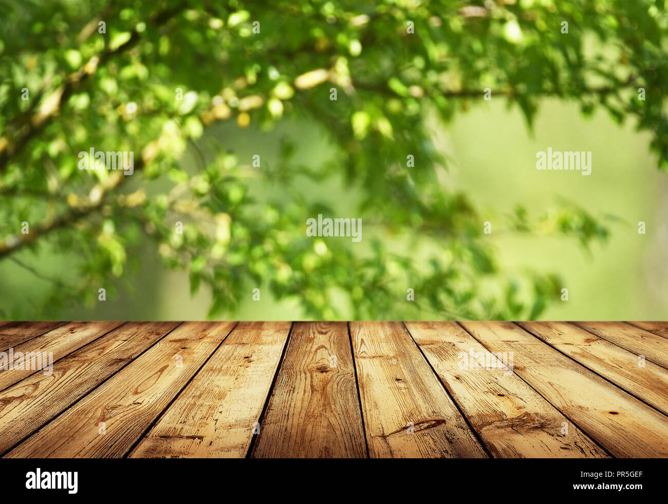 Empty table for display montages Stock Photo - Alamy
