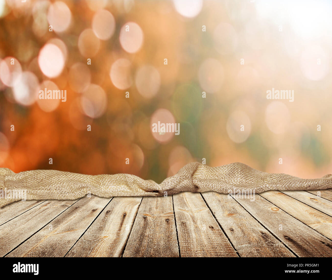 Empty table for display montages Stock Photo - Alamy