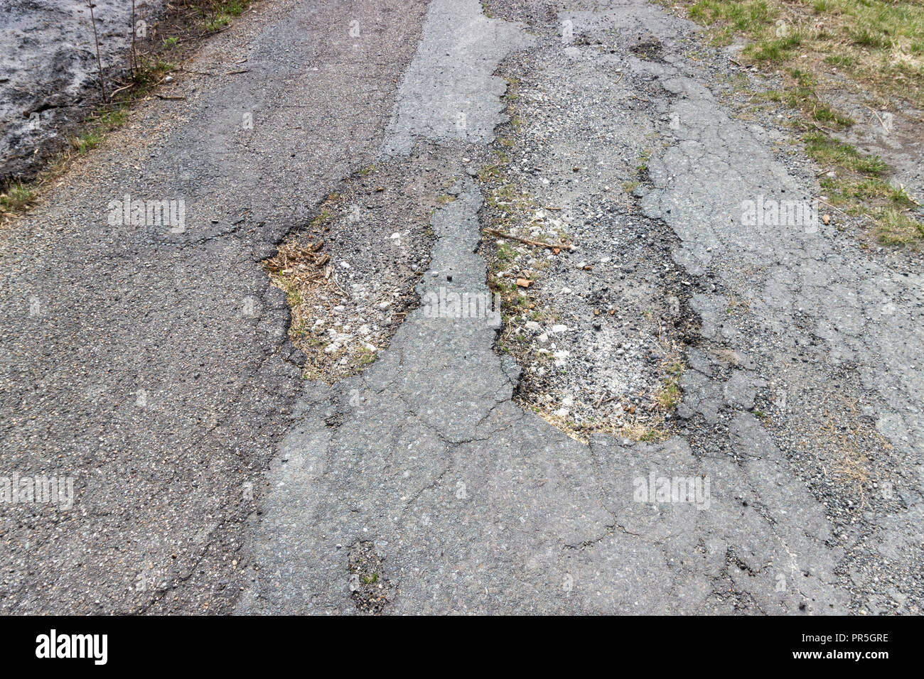 Texture of the asphalt path Stock Photo - Alamy