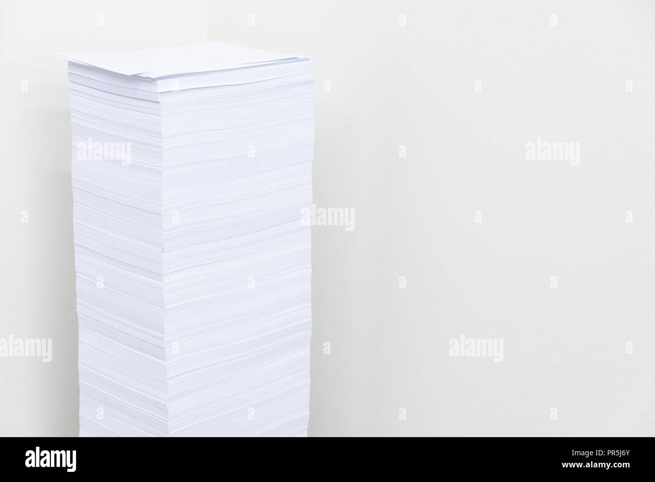 Huge stack of blank paper Stock Photo - Alamy