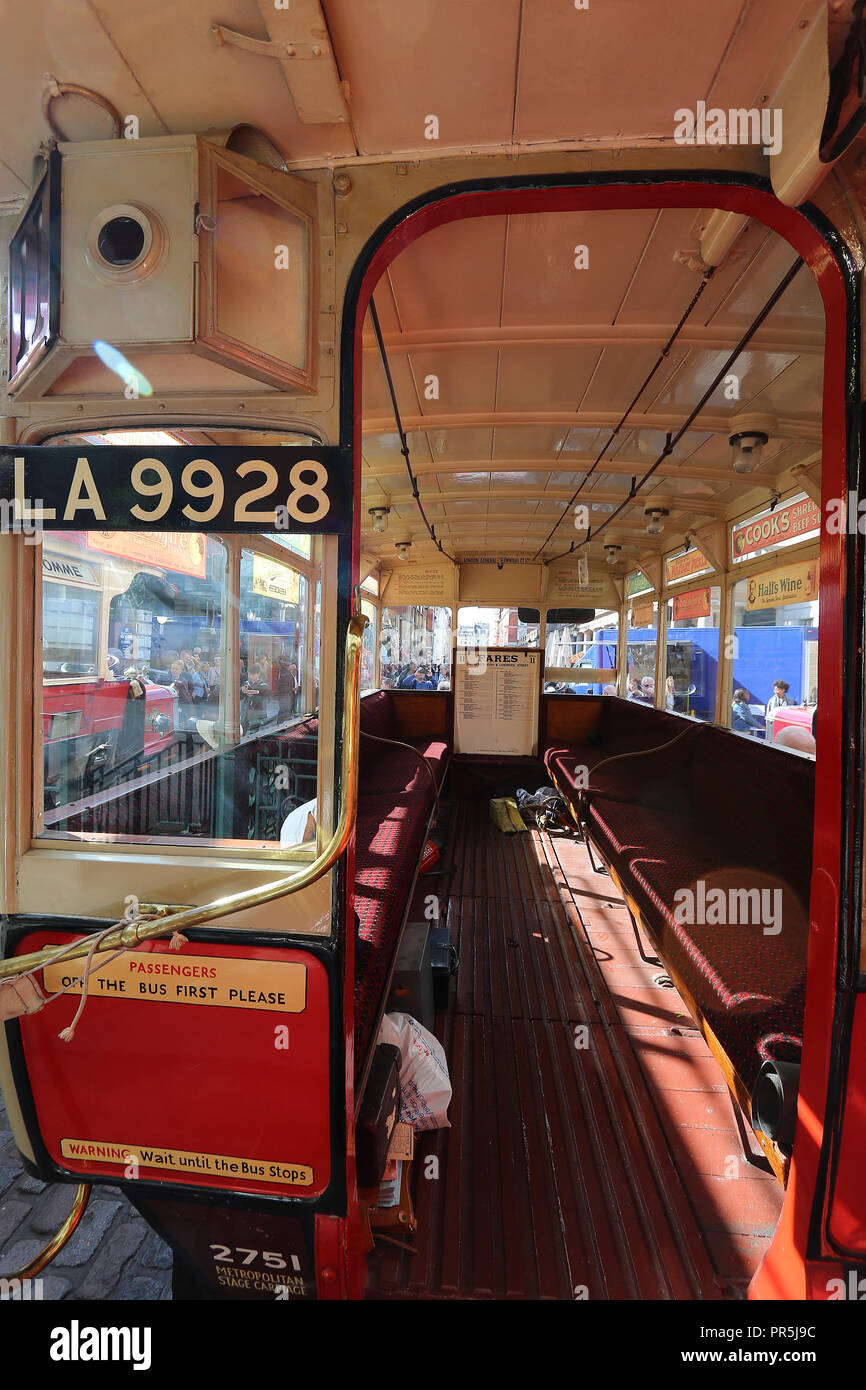 Bus No B340 LA9928, The last four surviving B-type Battle Buses on ...