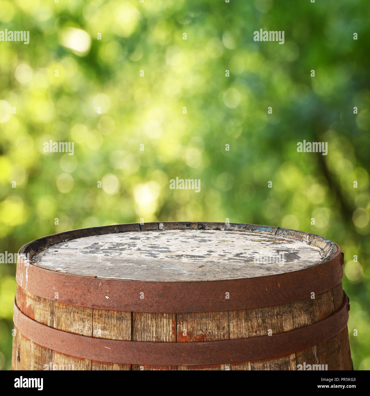 Barrel top for display montages Stock Photo - Alamy