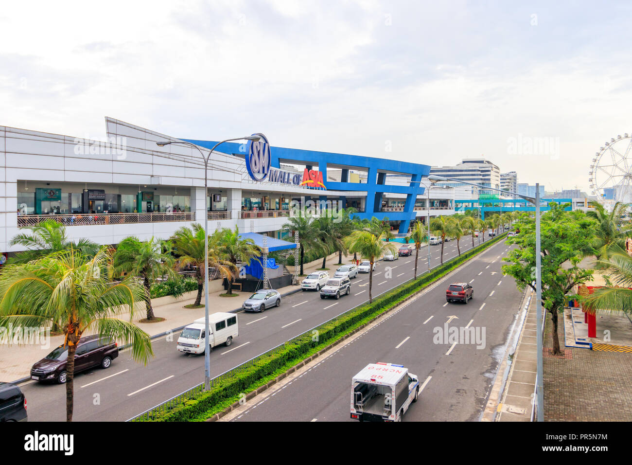 Mall of asia hi-res stock photography and images - Alamy