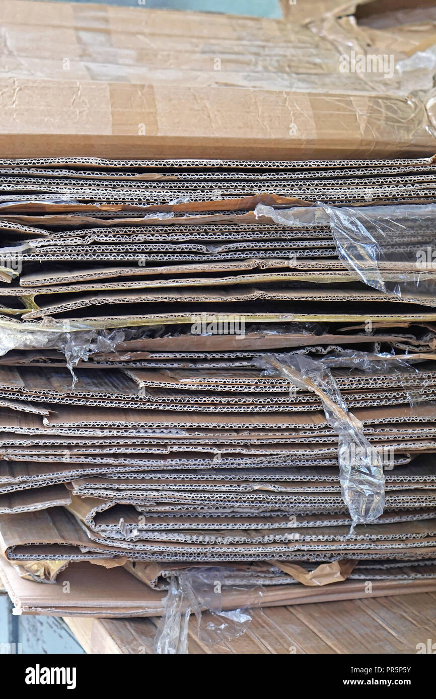 Big bunch of used carton for recycling Stock Photo - Alamy