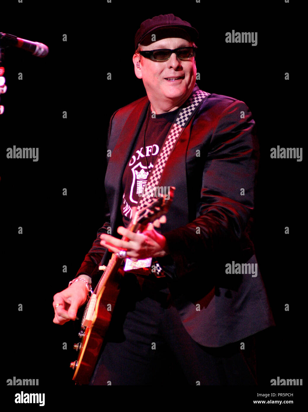 Rick nielsen hi-res stock photography and images - Alamy