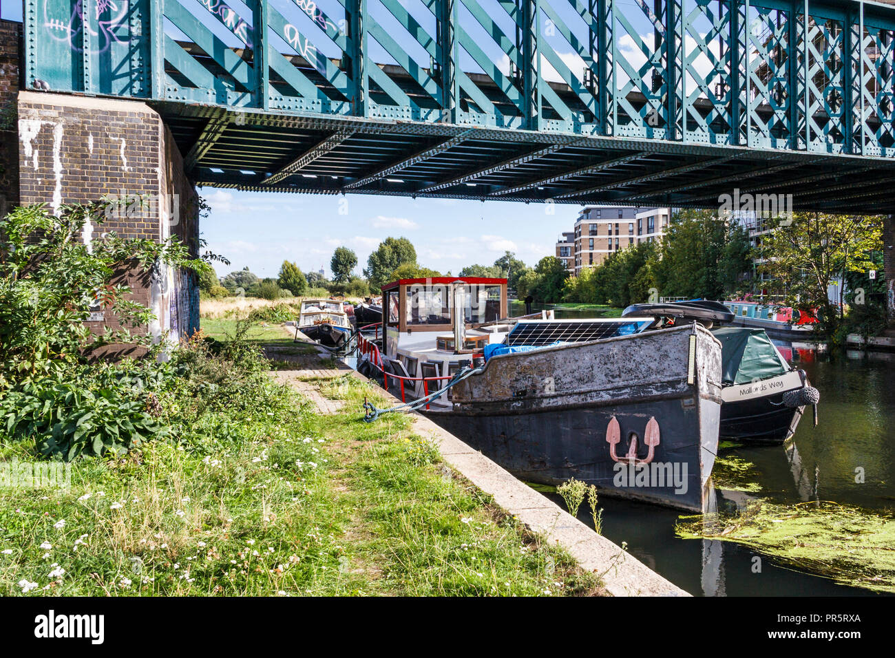Upper clapton hi-res stock photography and images - Alamy