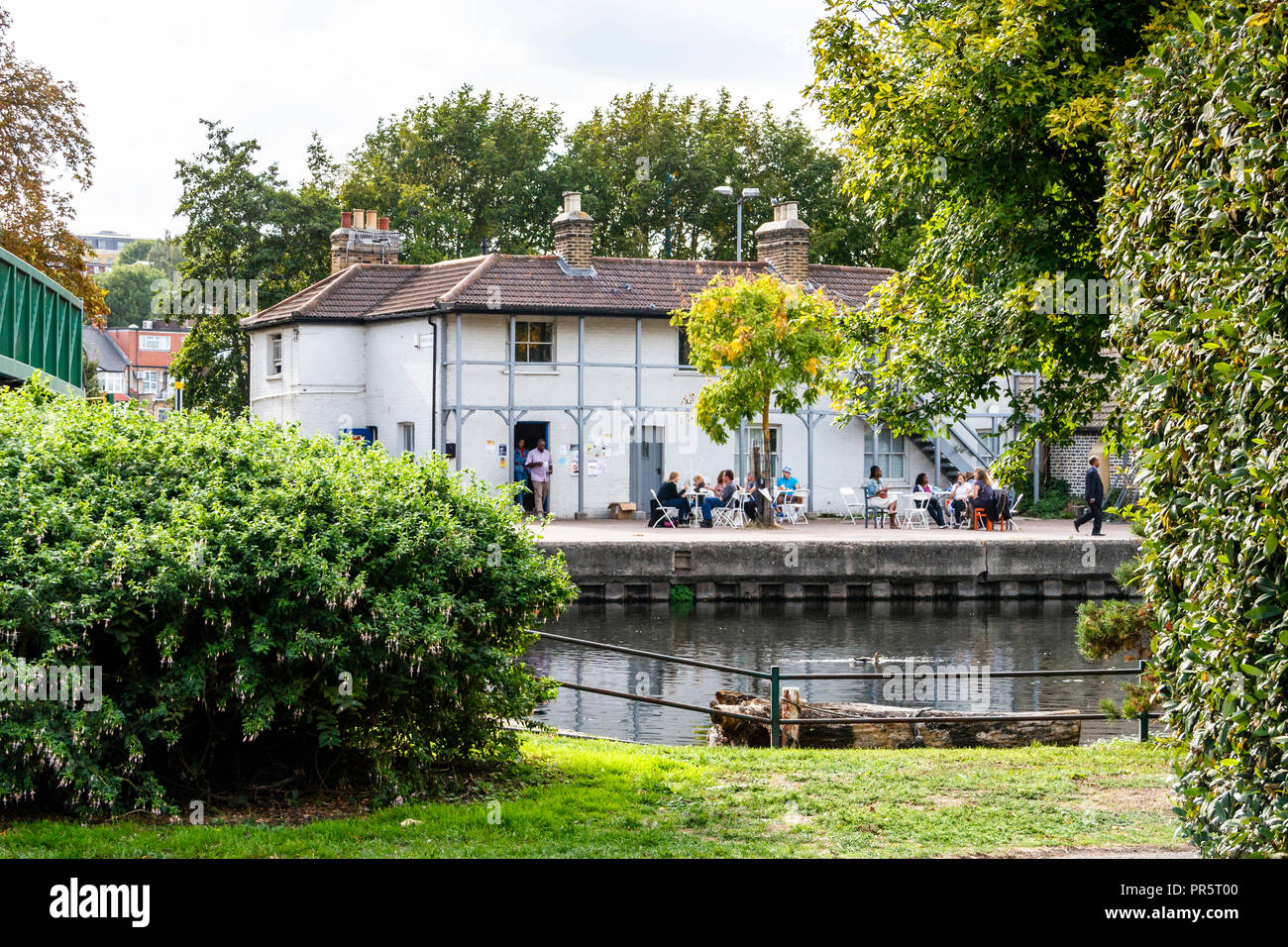 Springfield Cafe and the Lea Rowing Club next to Spring Hill by the ...